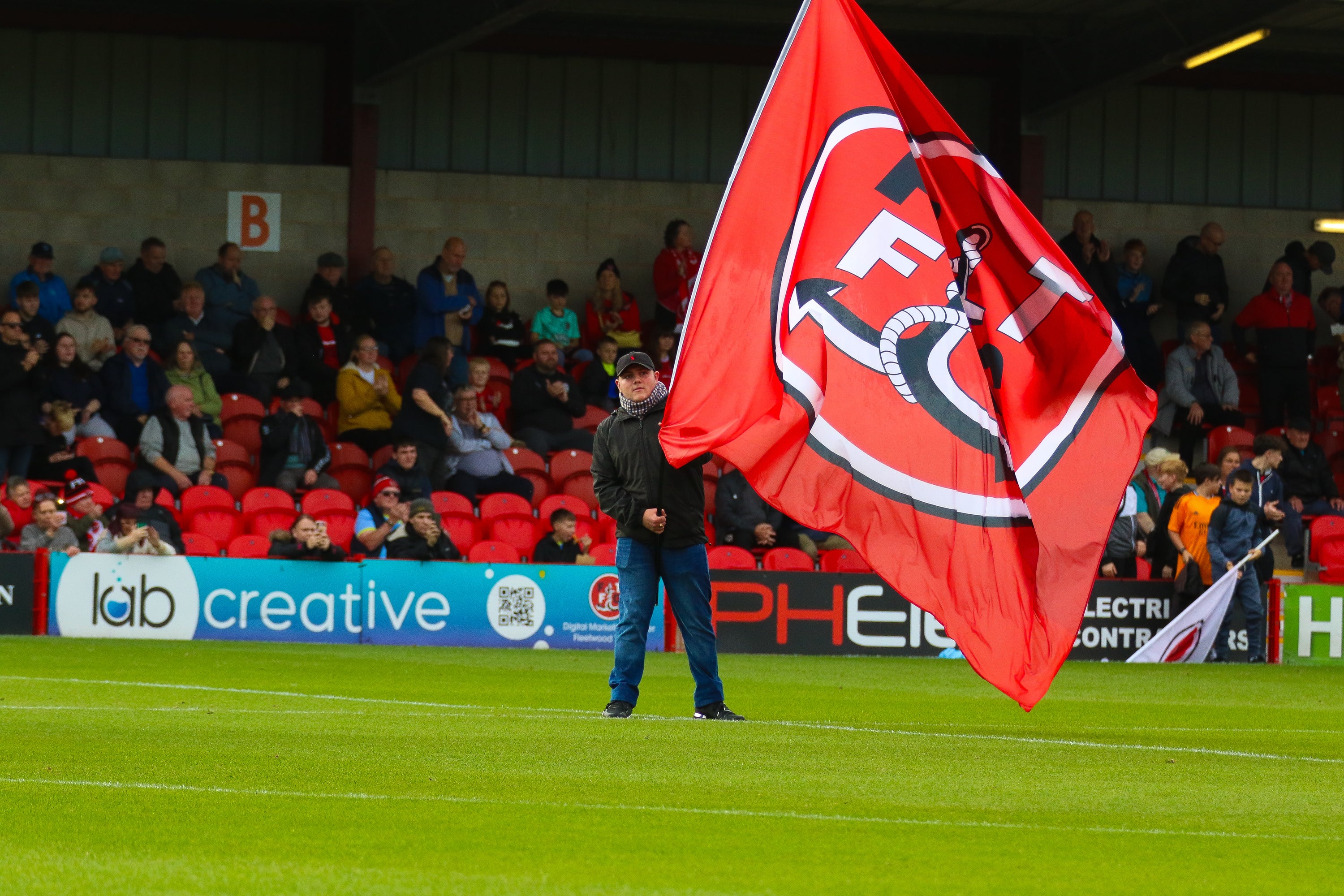 Design Your Own Custom Printed Football Flag | Free UK Delivery – Flags FC